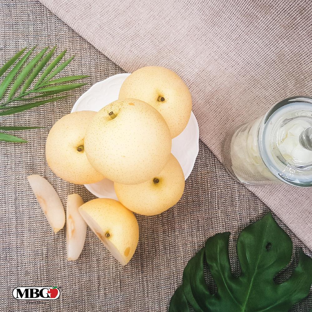 China Crown Asian Pear (M) – MBG Fruit Shop