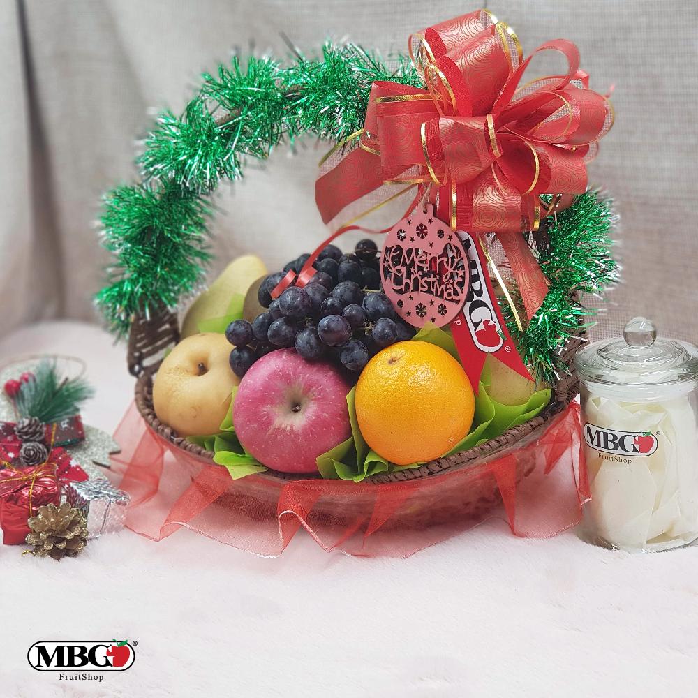 Christmas Fruit Basket (7 Types of Fruits) – MBG Fruit Shop