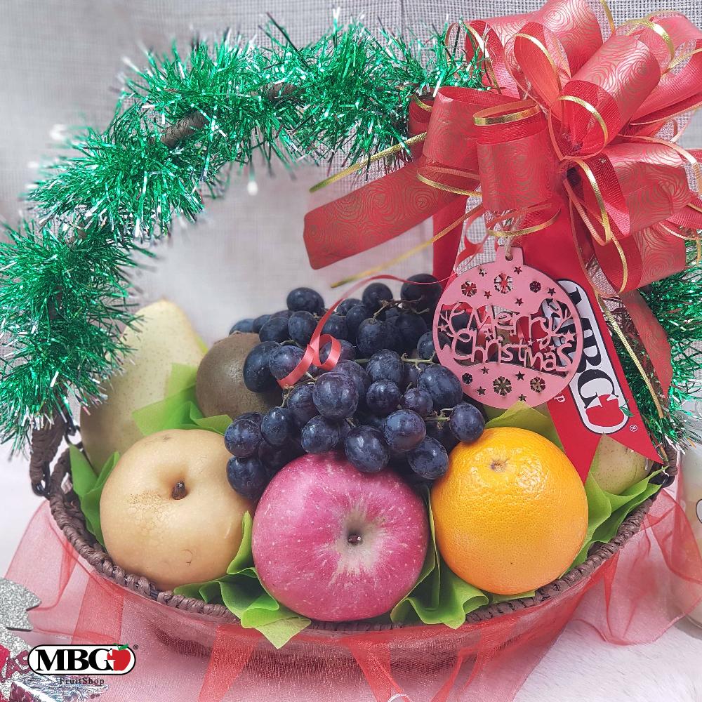 Christmas Fruit Basket (7 Types of Fruits) – MBG Fruit Shop
